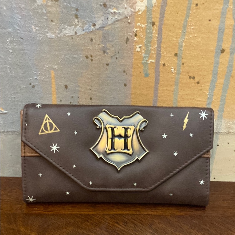 Harry Potter Hogwarts Metal Crest Badge Brown Coin An… - Gem